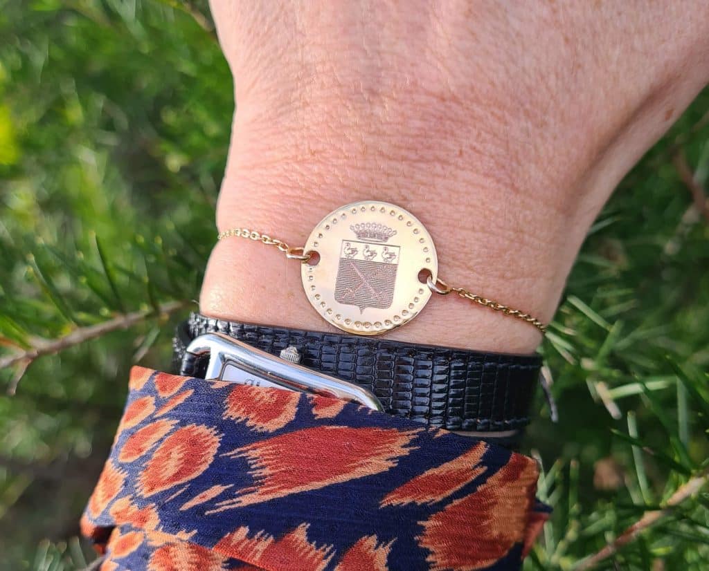 Accueil / Boutique / Bijoux gravés / Bracelet médaille plate gravée à ...